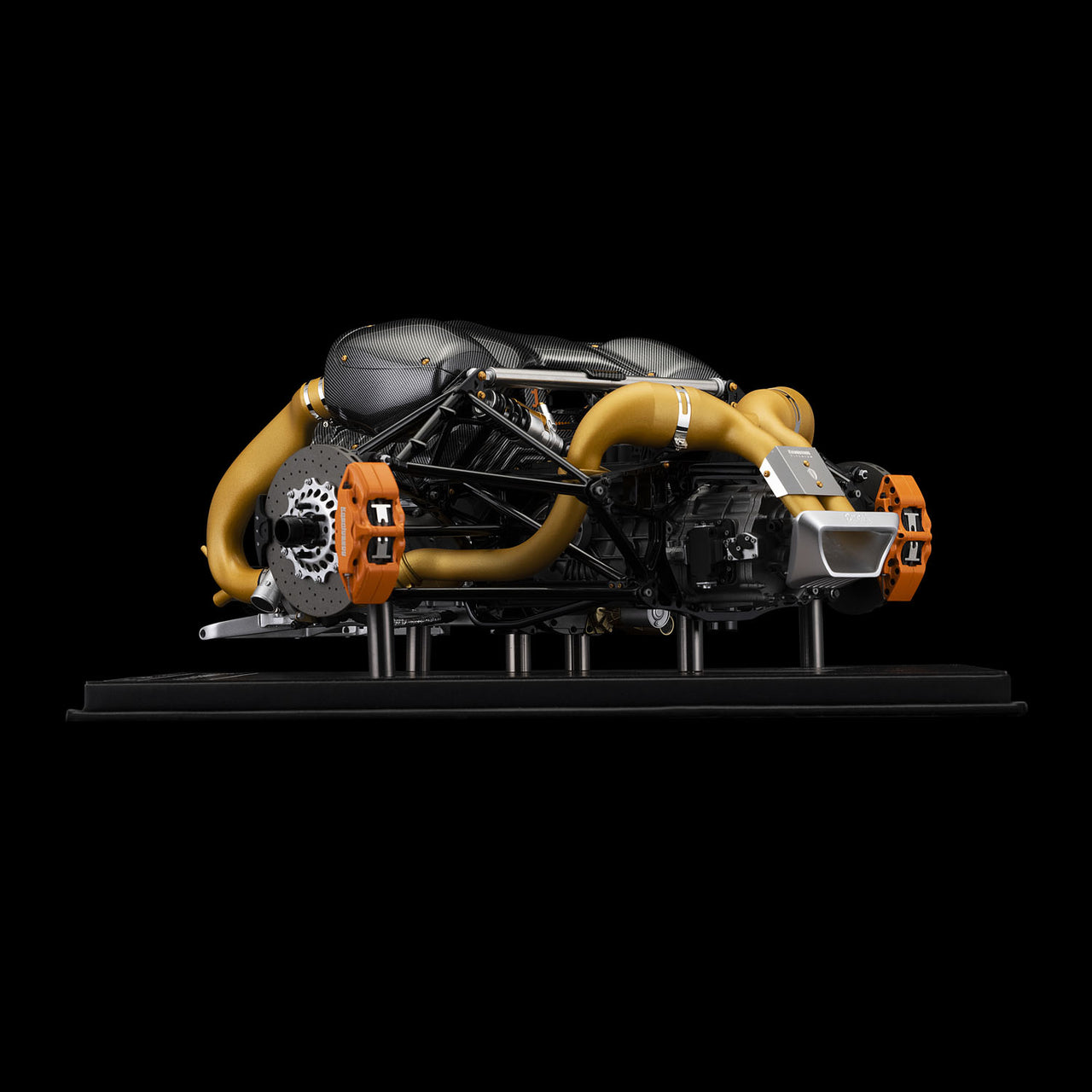 The Koenigsegg One:1 Engine 1:6 Scale Model – drivepro